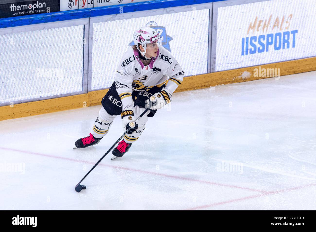 Anttoni Honka #3 (HC Ajoie) - 21.12.2024 - National League, Regular ...