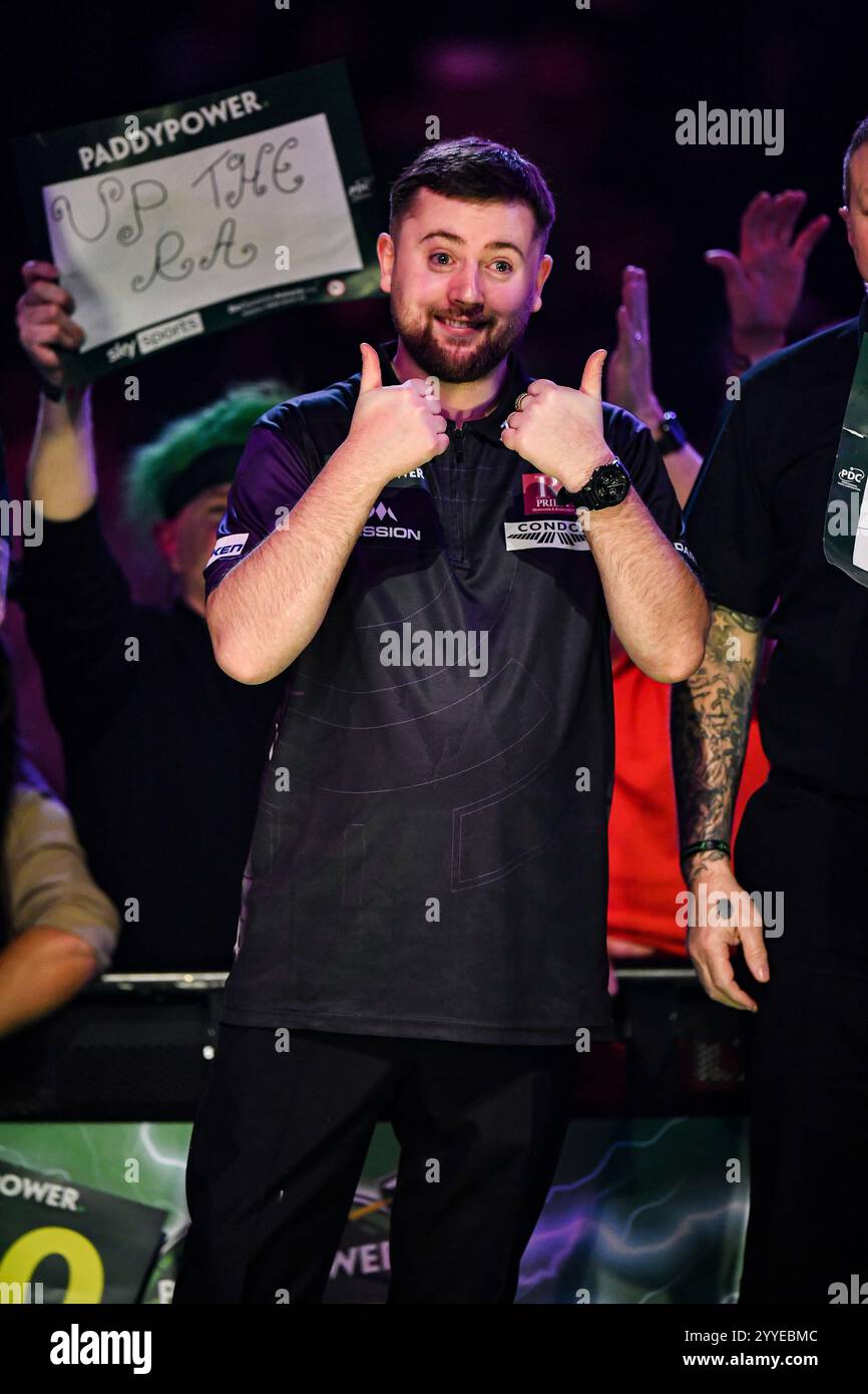 Alexandra Palace, London, UK. 21st Dec, 2024. 2024/25 PDC Paddy Power ...