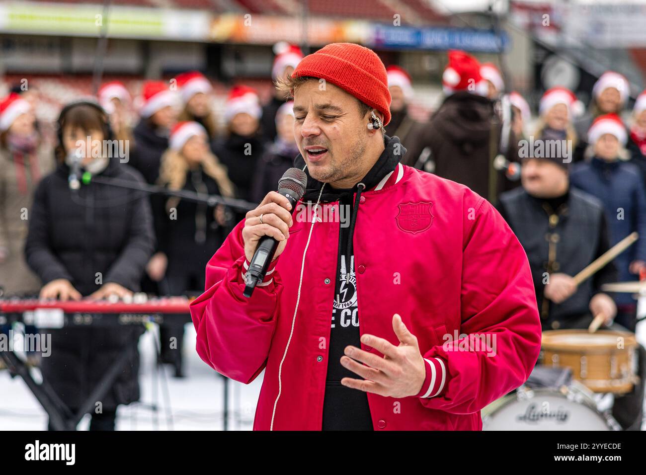 Cottbus, Germany. 21st Dec, 2024. Alexander Knappe, singer and co ...