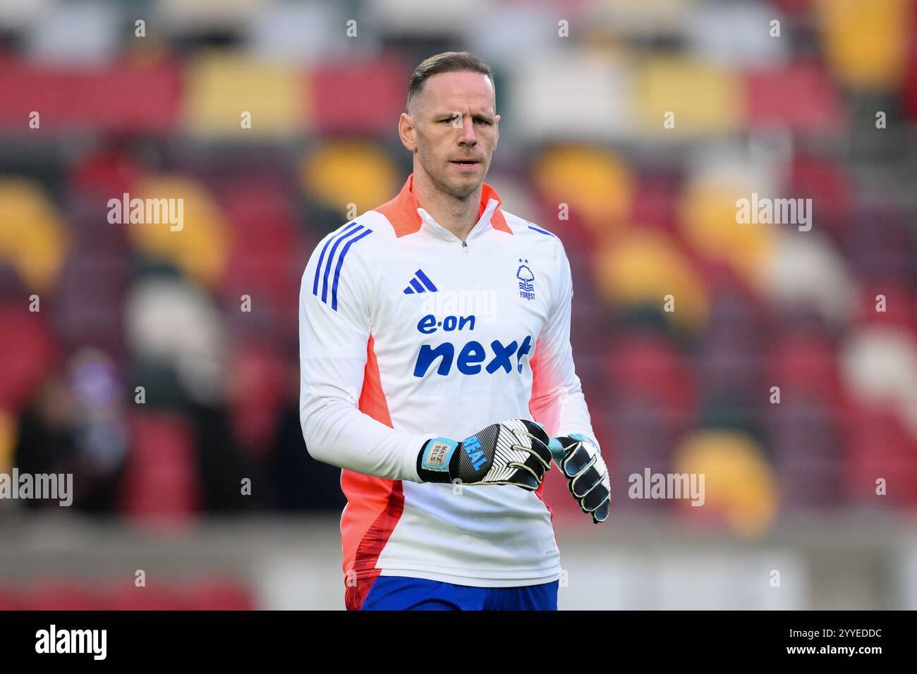 Matz Sels, Nottingham Forest goalkeeper warms up ahead of kick-off ...