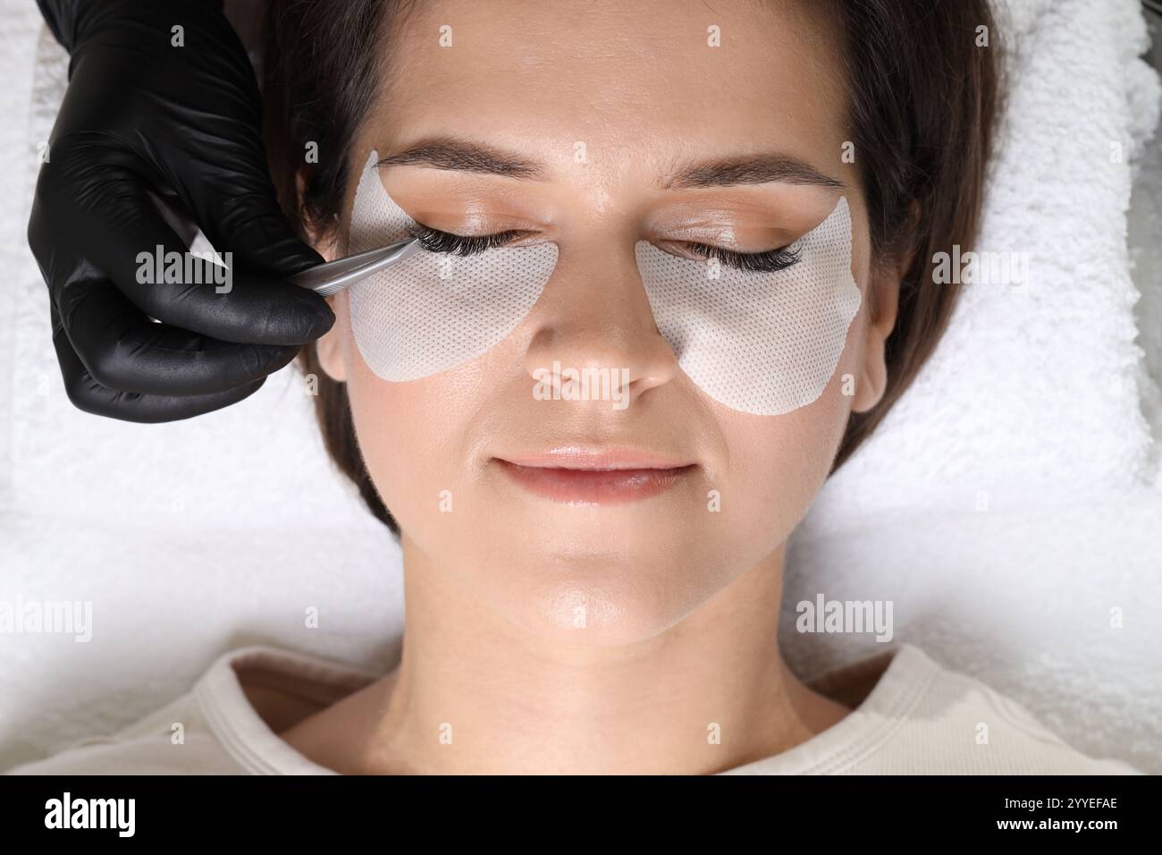 Woman long eyelashes in beauty hi-res stock photography and images - Alamy