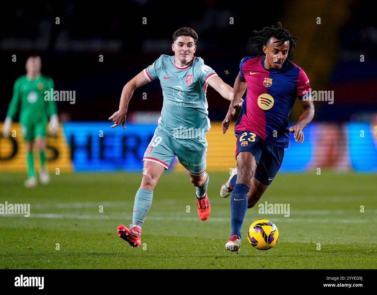 Barcelona, Spain. 21st Dec, 2024. Julian Alvarez of Atletico de Madrid ...