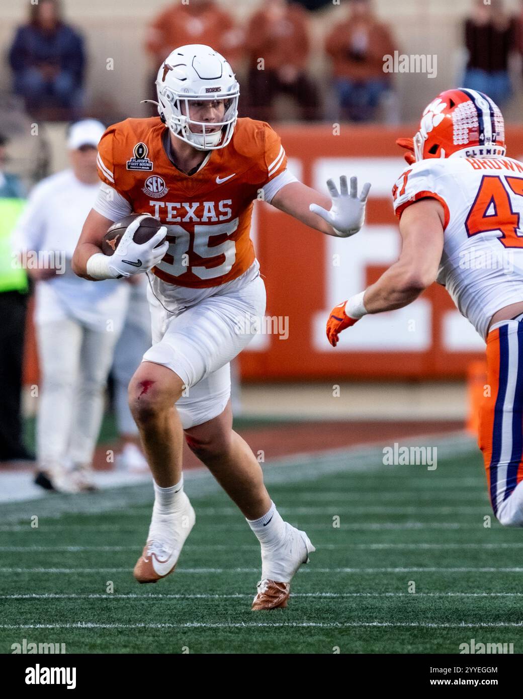 Dec 21, 2024.Gunnar Helm #85 of the Texas Longhorns in action vs the ...