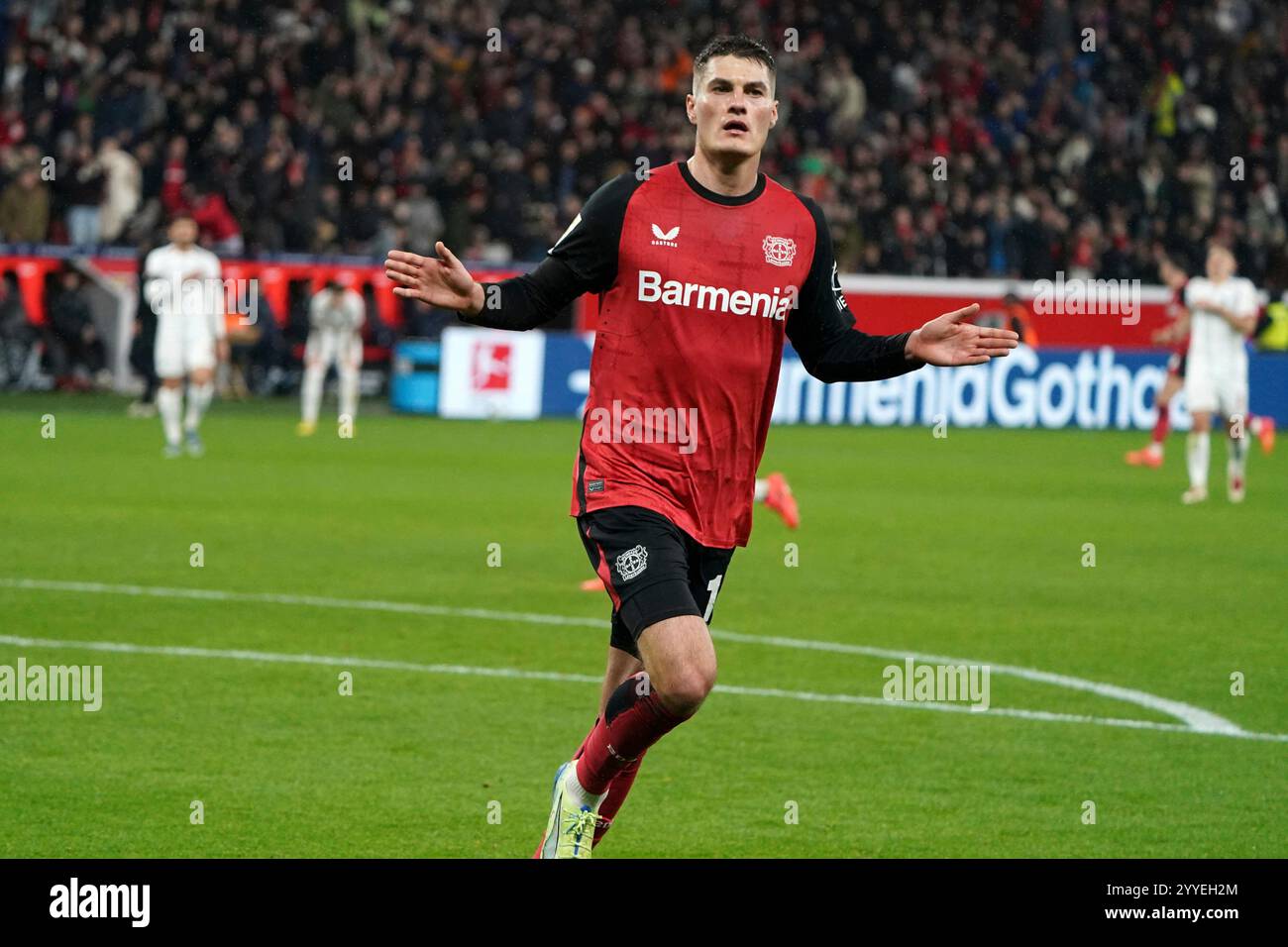 Fussball, 1.BL Saison 2024/2025 Bayer 04 Leverkusen vs SC Freiburg, Bayarena Leverkusen Patrik ...