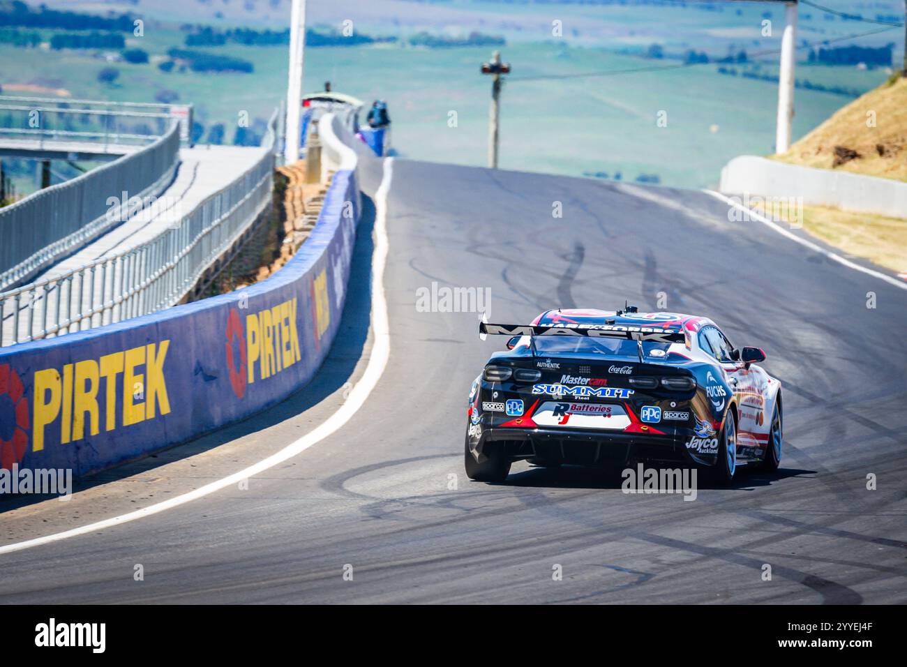 Motor racing at Bathurst 1000 2024 Stock Photo - Alamy
