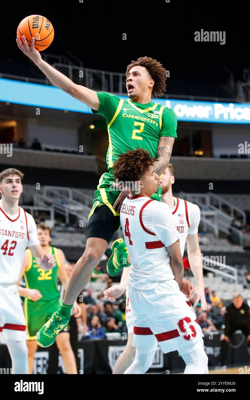 SAN JOSE, CA - DECEMBER 21: Oregon Ducks guard Jadrian Tracey (2) goes ...