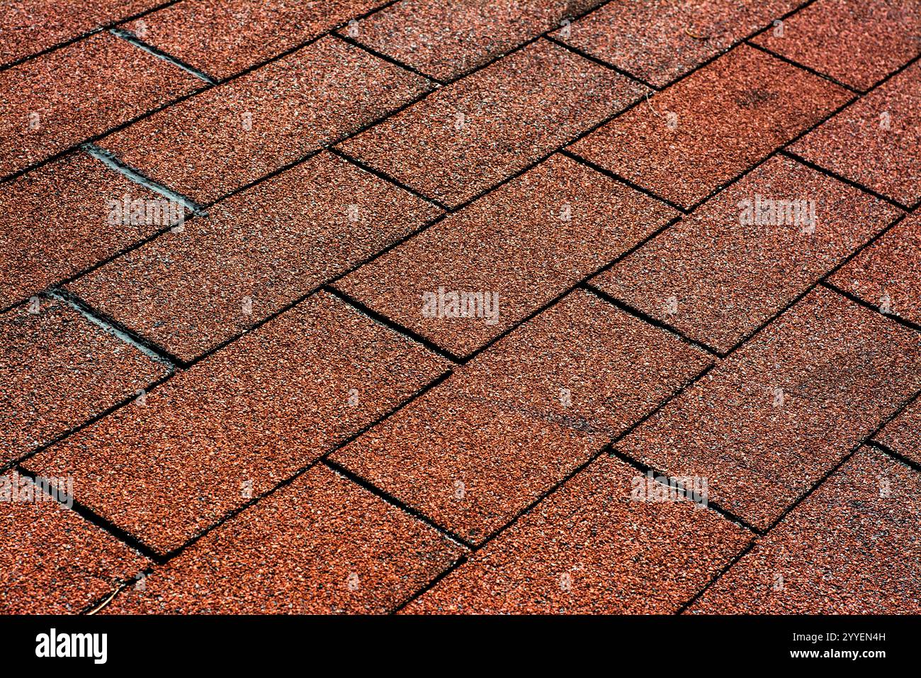 Asphalt shingles installation hi-res stock photography and images - Alamy