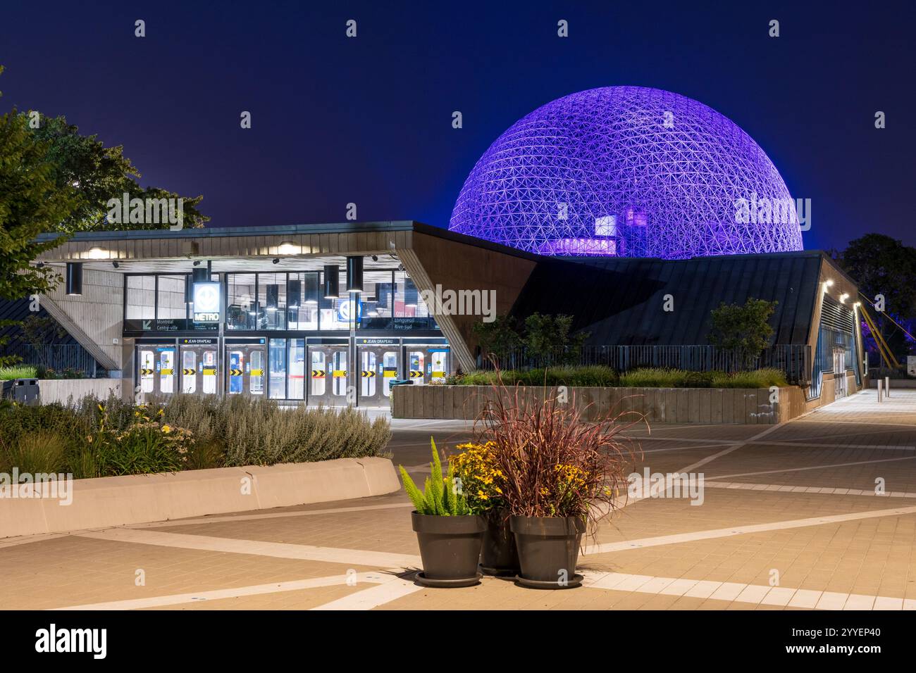 Montreal Biosphere illuminated at night. Jean-Drapeau park, Saint ...