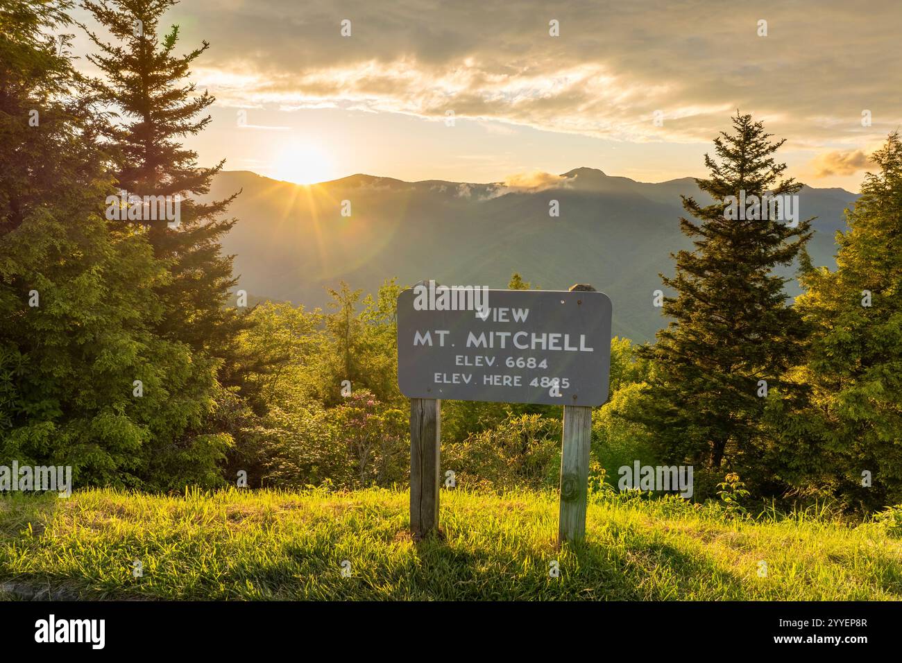 Mount mitchell overlook on hi-res stock photography and images - Alamy