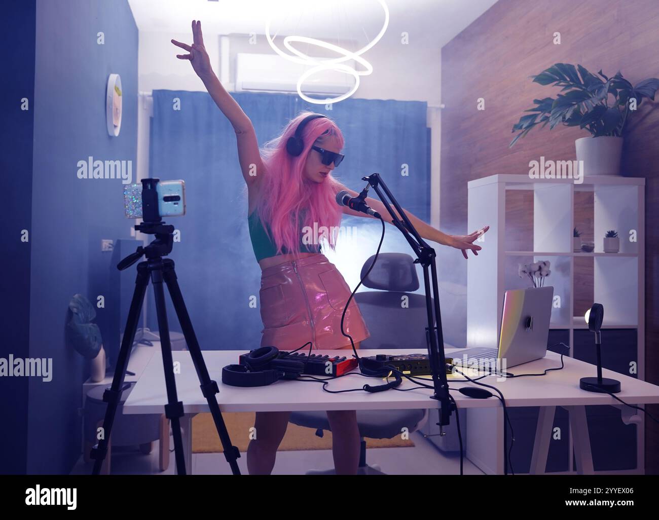 Beautiful young singer and musician broadcast from her home studio ...