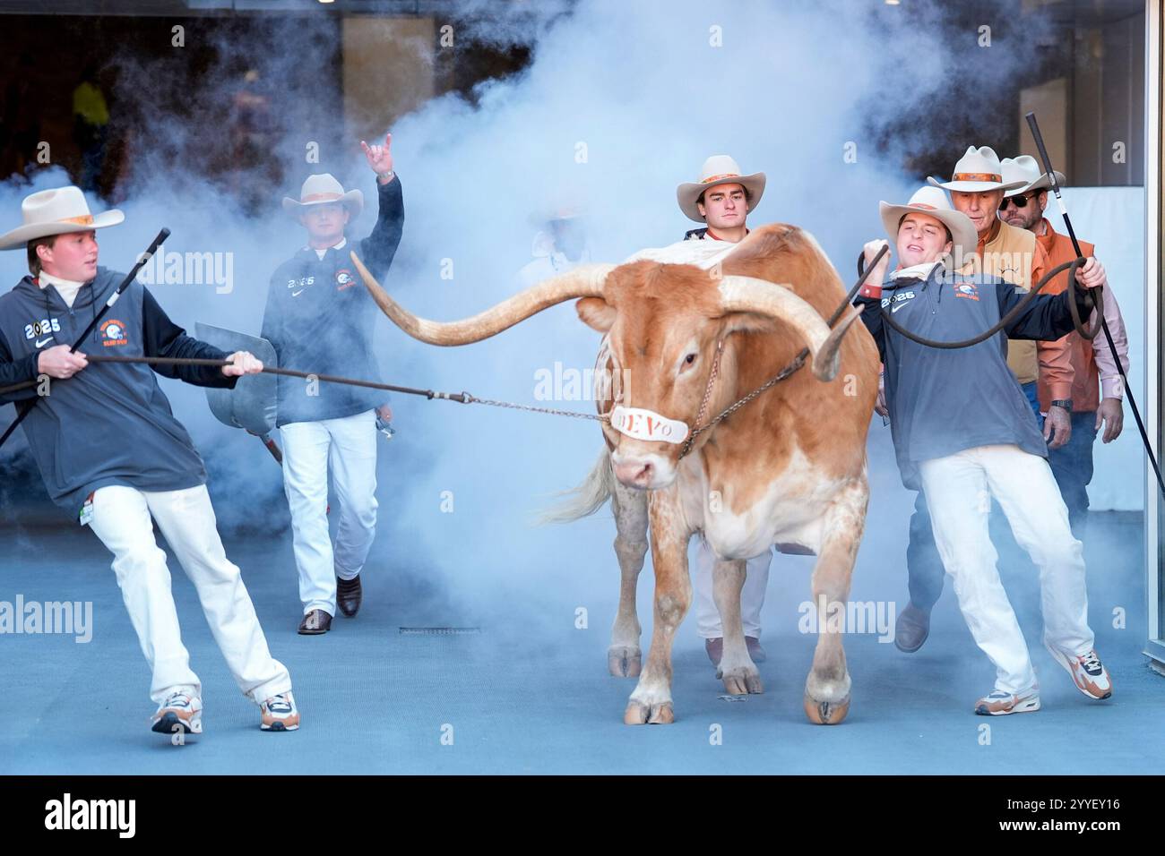Austin, Texas. 21st Dec, 2024. Mascot handlers The Texas Silver Spurs ...