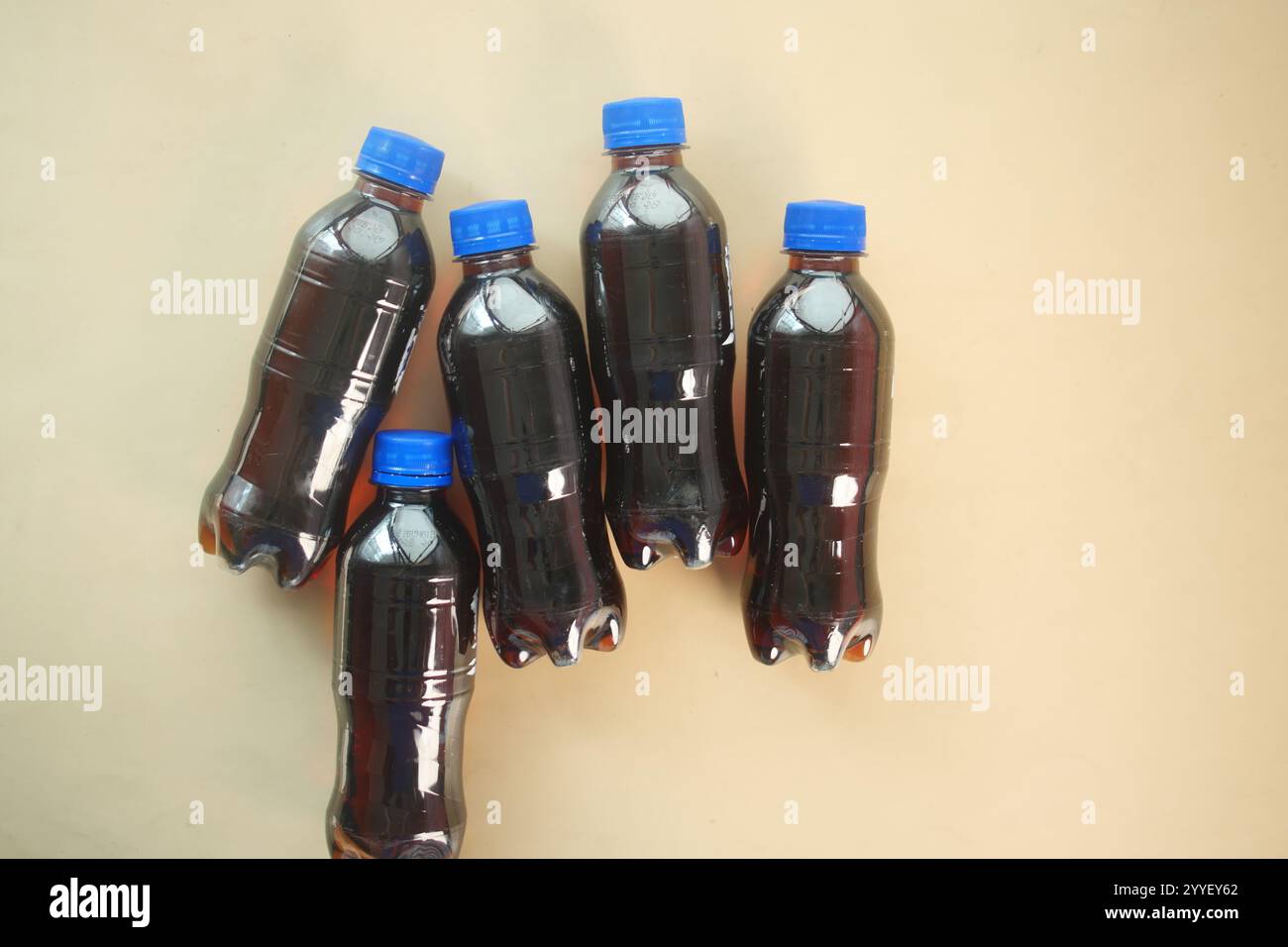Assorted soda caps hi-res stock photography and images - Alamy