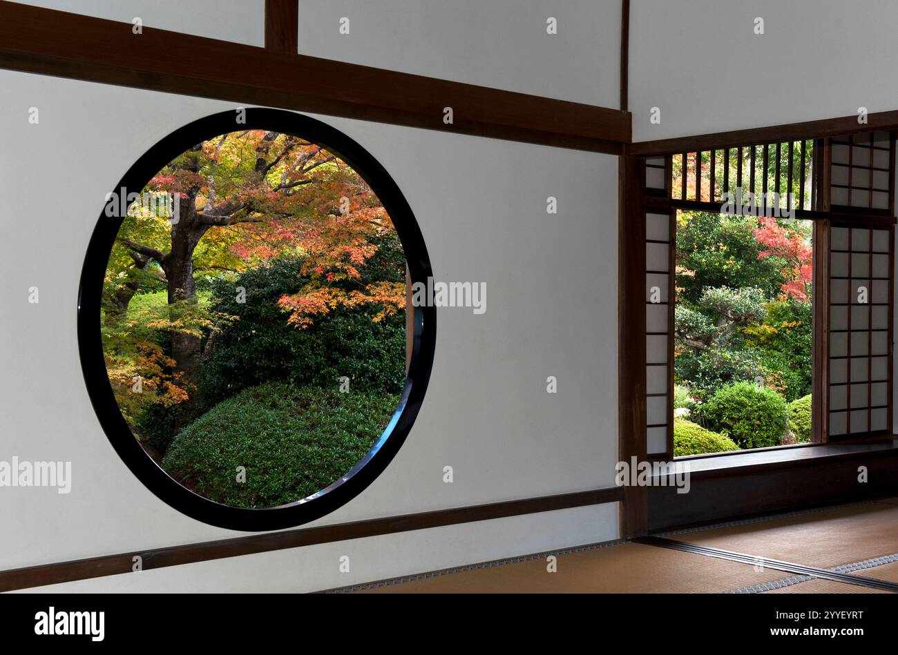 Genkoan Temple round window (enlightenment) and rectangular window ...