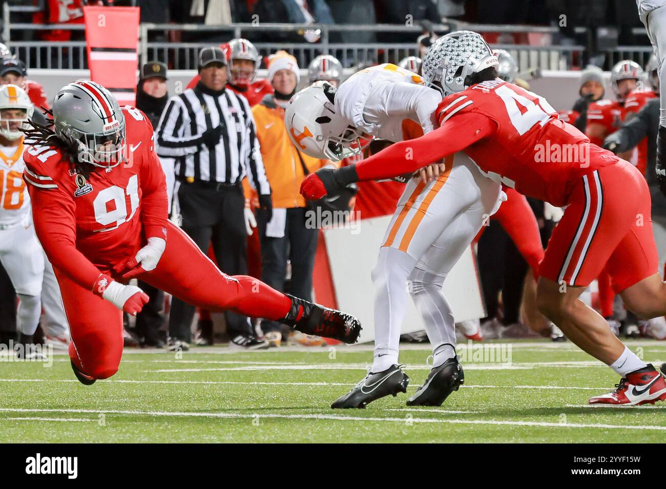Columbus, Ohio, USA. 21st Sep, 2024. Ohio State Buckeyes defensive ...
