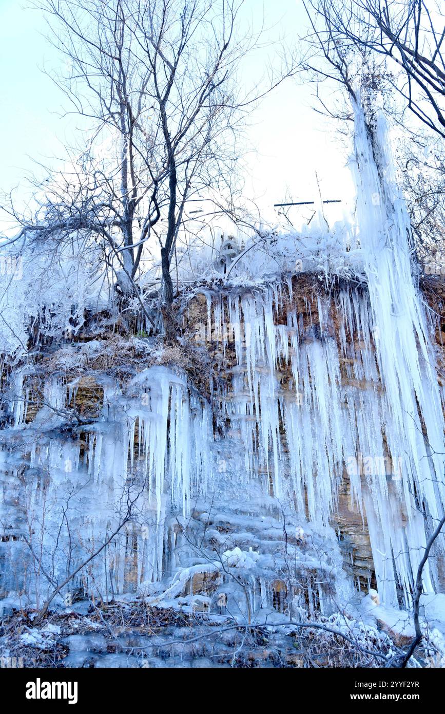 Zaozhuang, China. 22nd Dec, 2024. ZAOZHUANG, CHINA - DECEMBER 22, 2024 ...