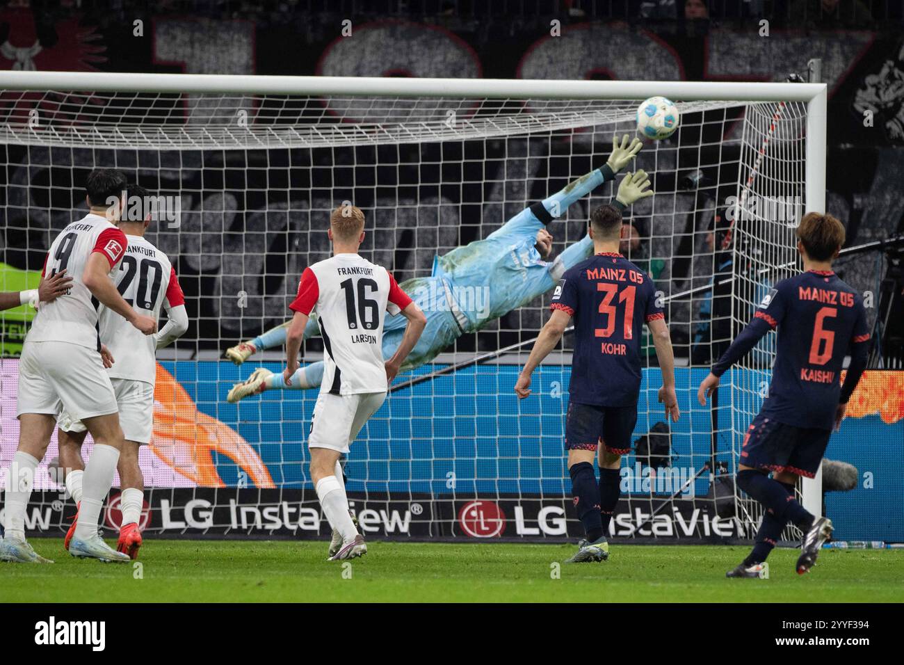 Torwart Robin ZENTNER MZ Parade, Aktion, Einzelaktion, Fussball 1. Bundesliga,15. Spieltag ...