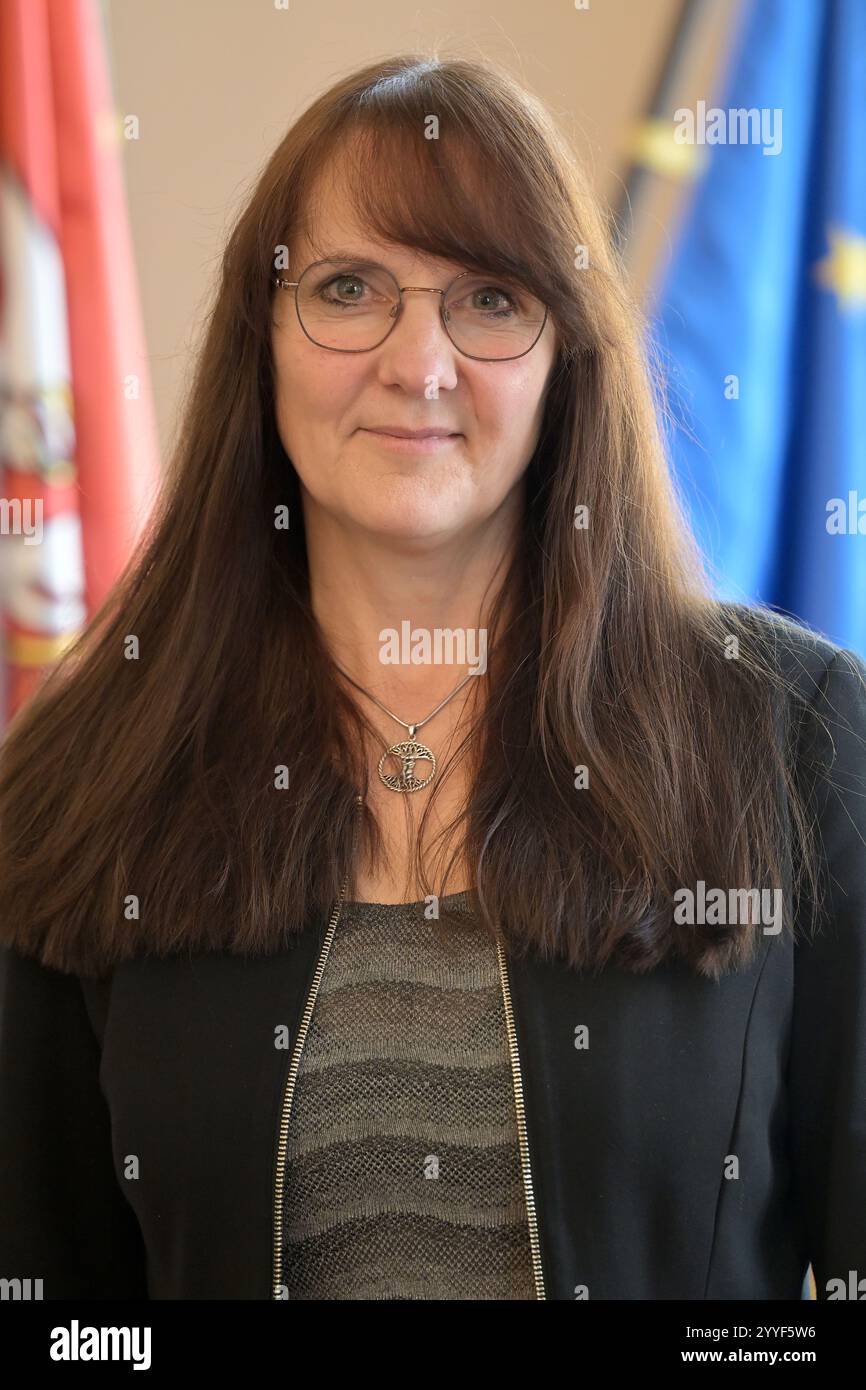 Potsdam, Germany. 20th Dec, 2024. JAWE: Minister of the Interior Katrin ...