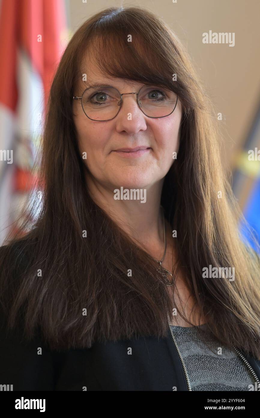 Potsdam, Germany. 20th Dec, 2024. JAWE: Minister of the Interior Katrin ...