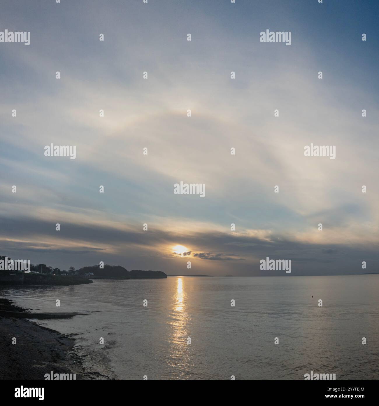 Sun halo half circle hi-res stock photography and images - Alamy