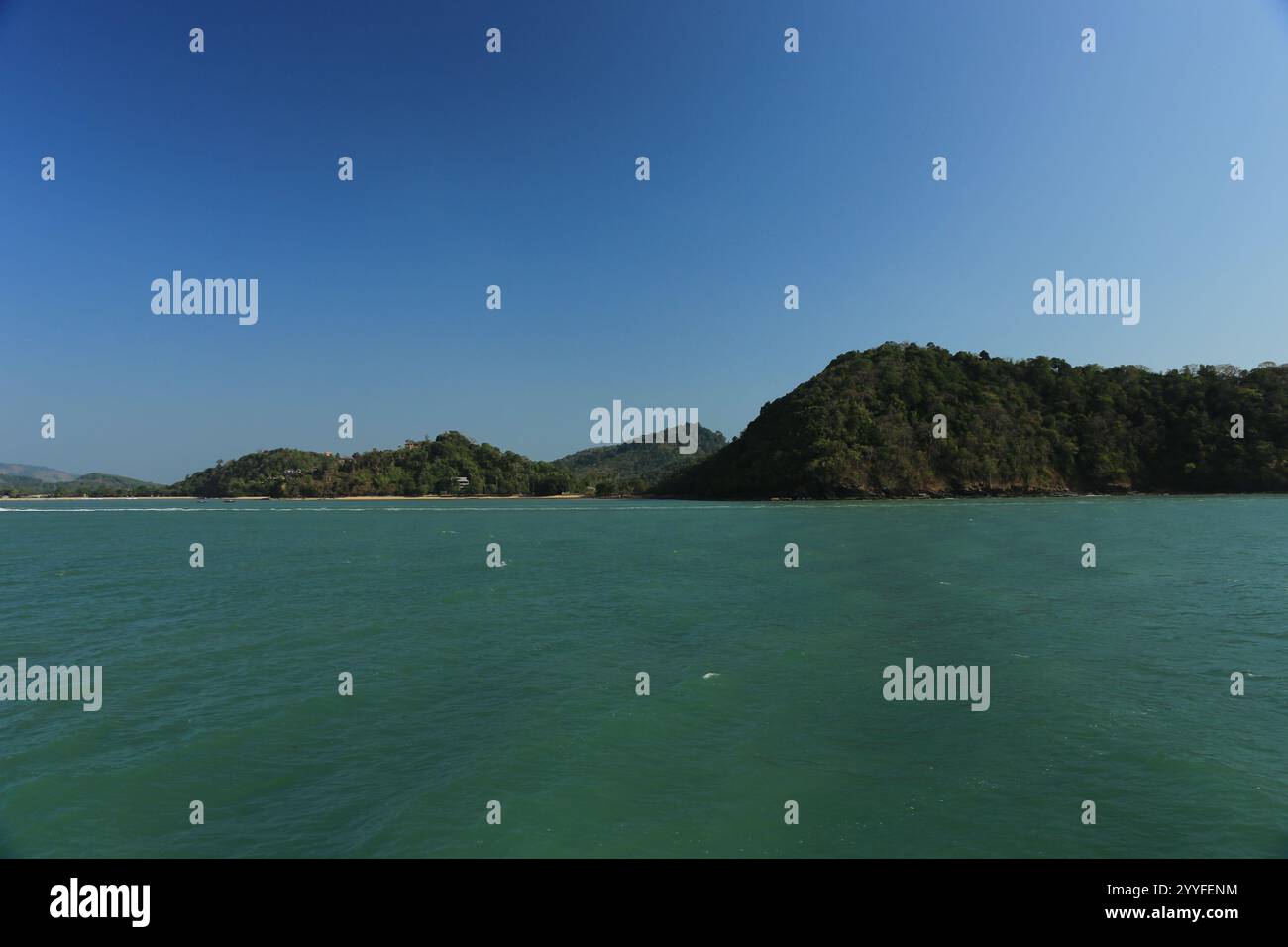 Paradise island beach beautiful ocean hi-res stock photography and images - Alamy