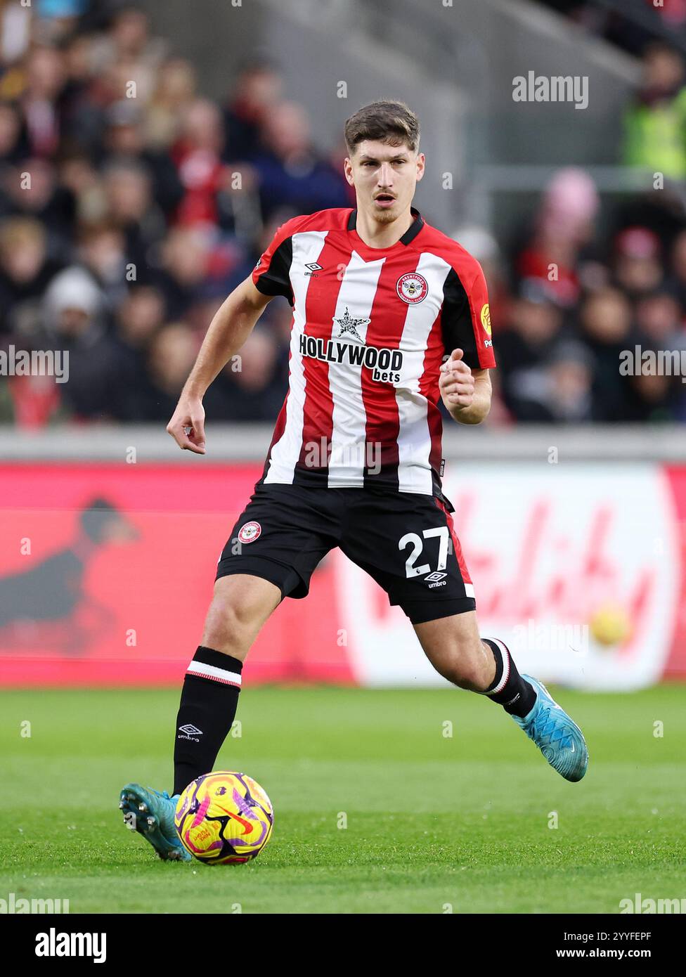 London, UK. 21st Dec, 2024. Brentford's Vitaly Janelt during the ...