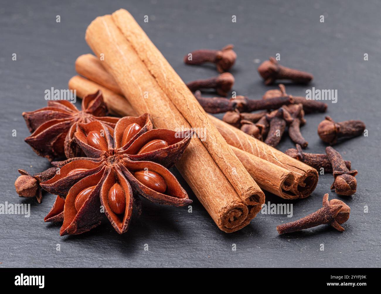 Lots of three spices for mulled wine – star anise, cinnamon and clove ...
