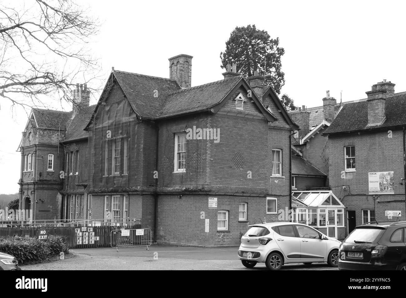 Curbridge hi-res stock photography and images - Alamy