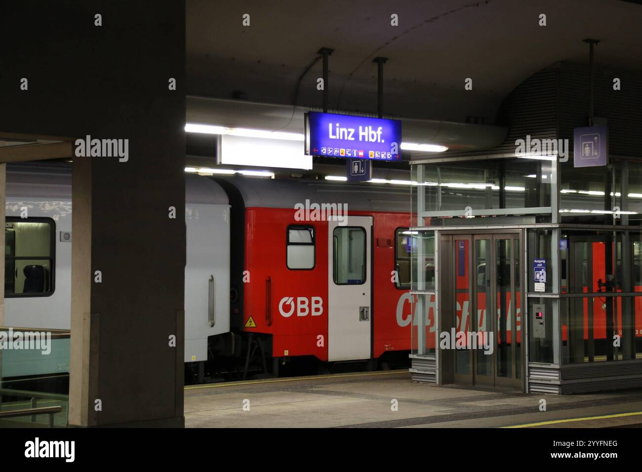 21.12.2024, Linz, AUT, Unterwegs in Oberösterreich, Symbolbild ...