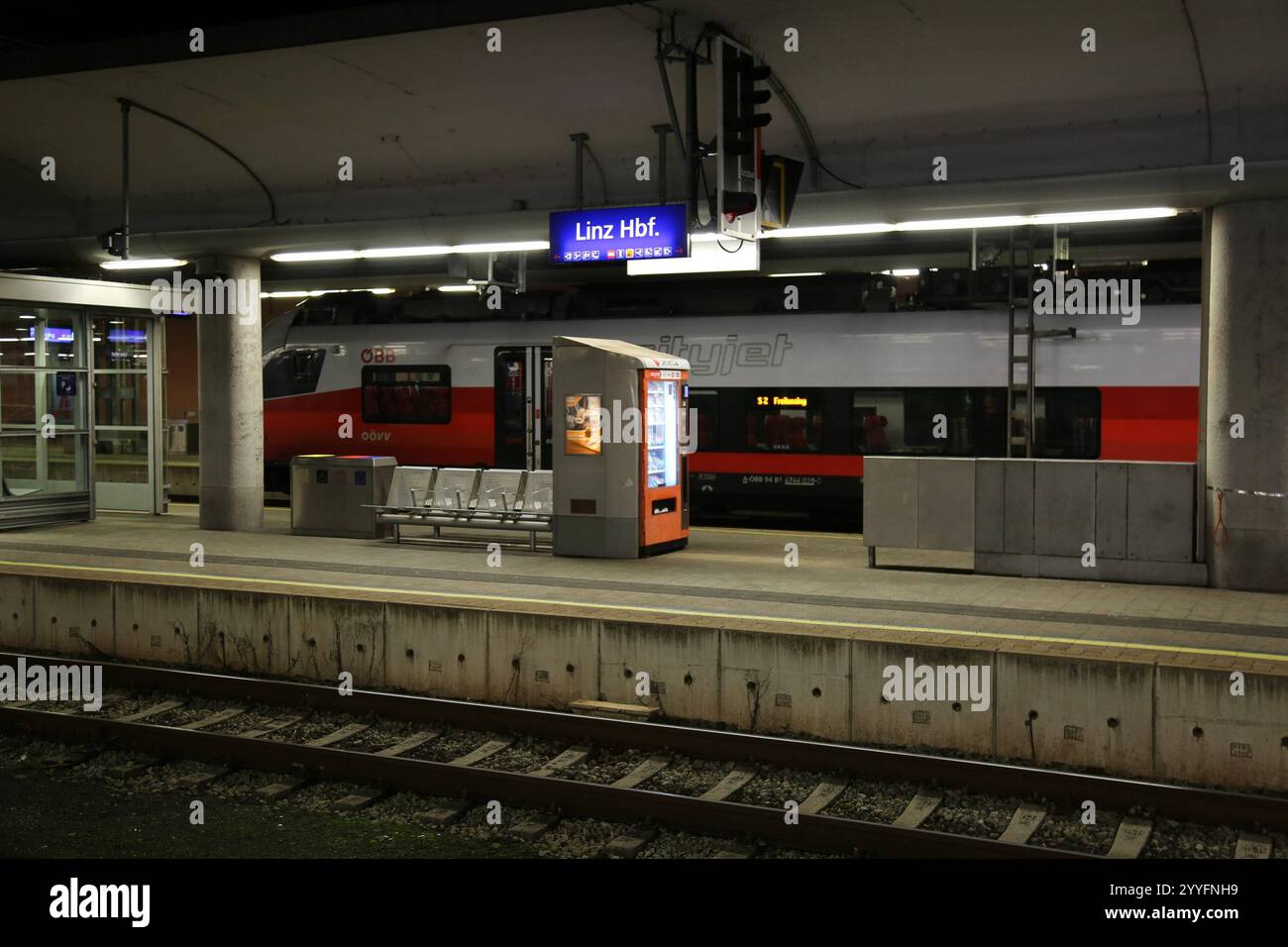 21.12.2024, Linz, AUT, Unterwegs in Oberösterreich, Symbolbild ...