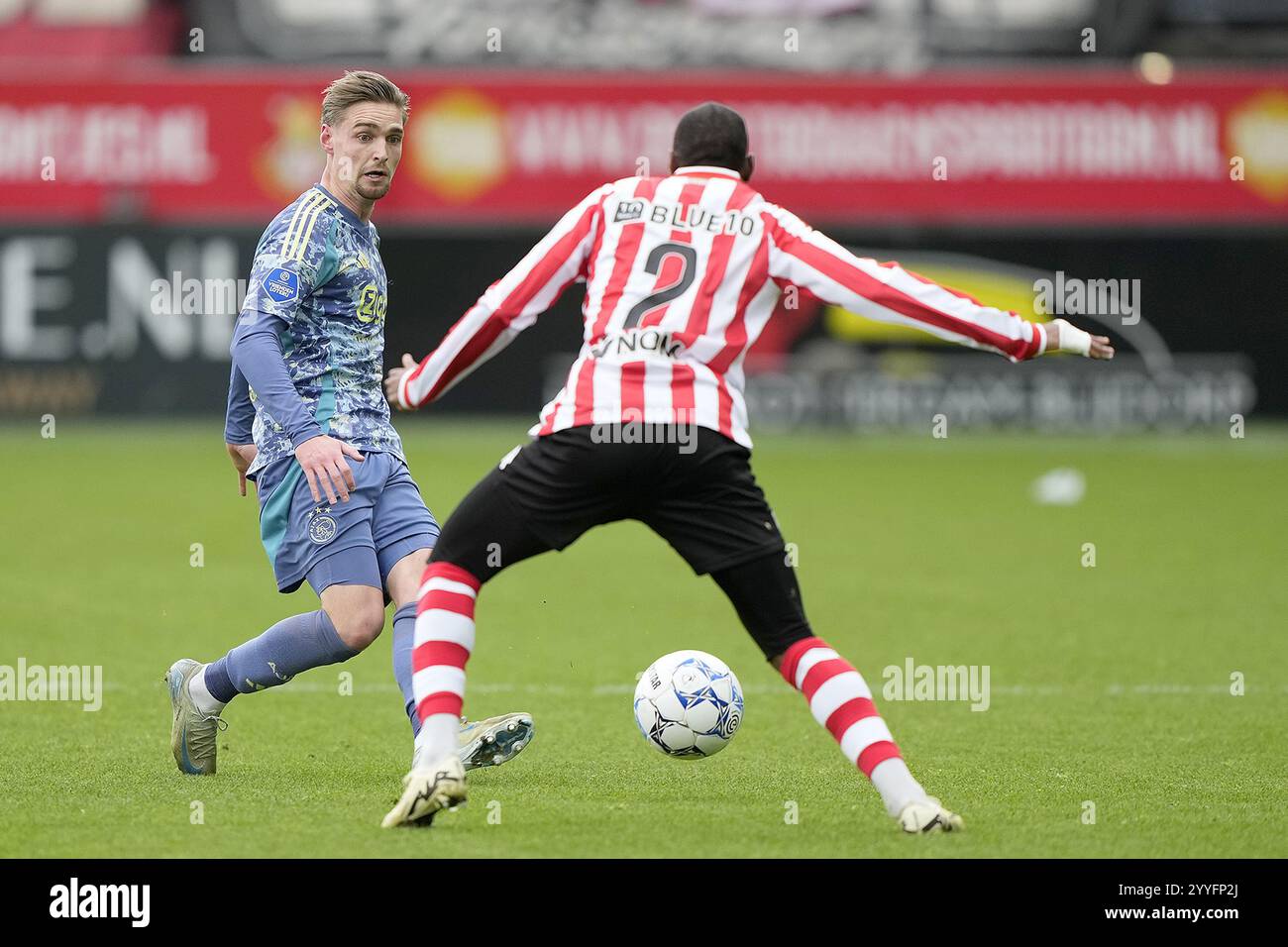 Almelo, Nethelands. 22nd Dec, 2024. ROTTERDAM, 22-12-24, Stadium het Kasteel, Dutch Eredivisie ...