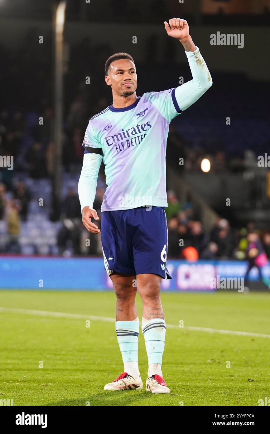London, UK. 21st Dec, 2024. Gabriel of Arsenal clapping the fans after ...