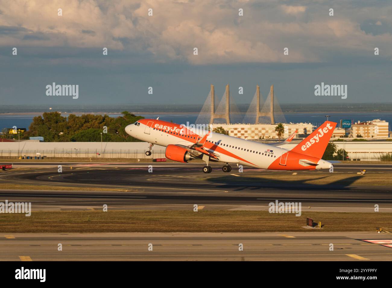 easyJet Airbus A320-251N passenger plane take off in Humberto Delgado ...
