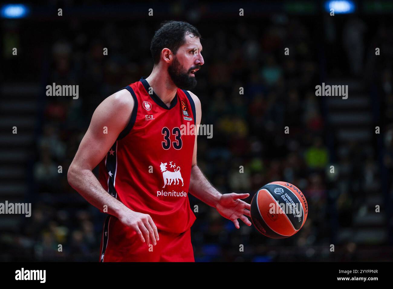 Milan, Italien. 20th Dec, 2024. Nikola Mirotic #33 of EA7 Emporio ...