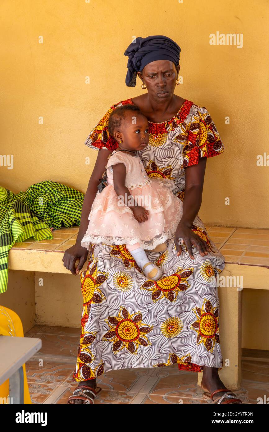African grandma hi-res stock photography and images - Alamy