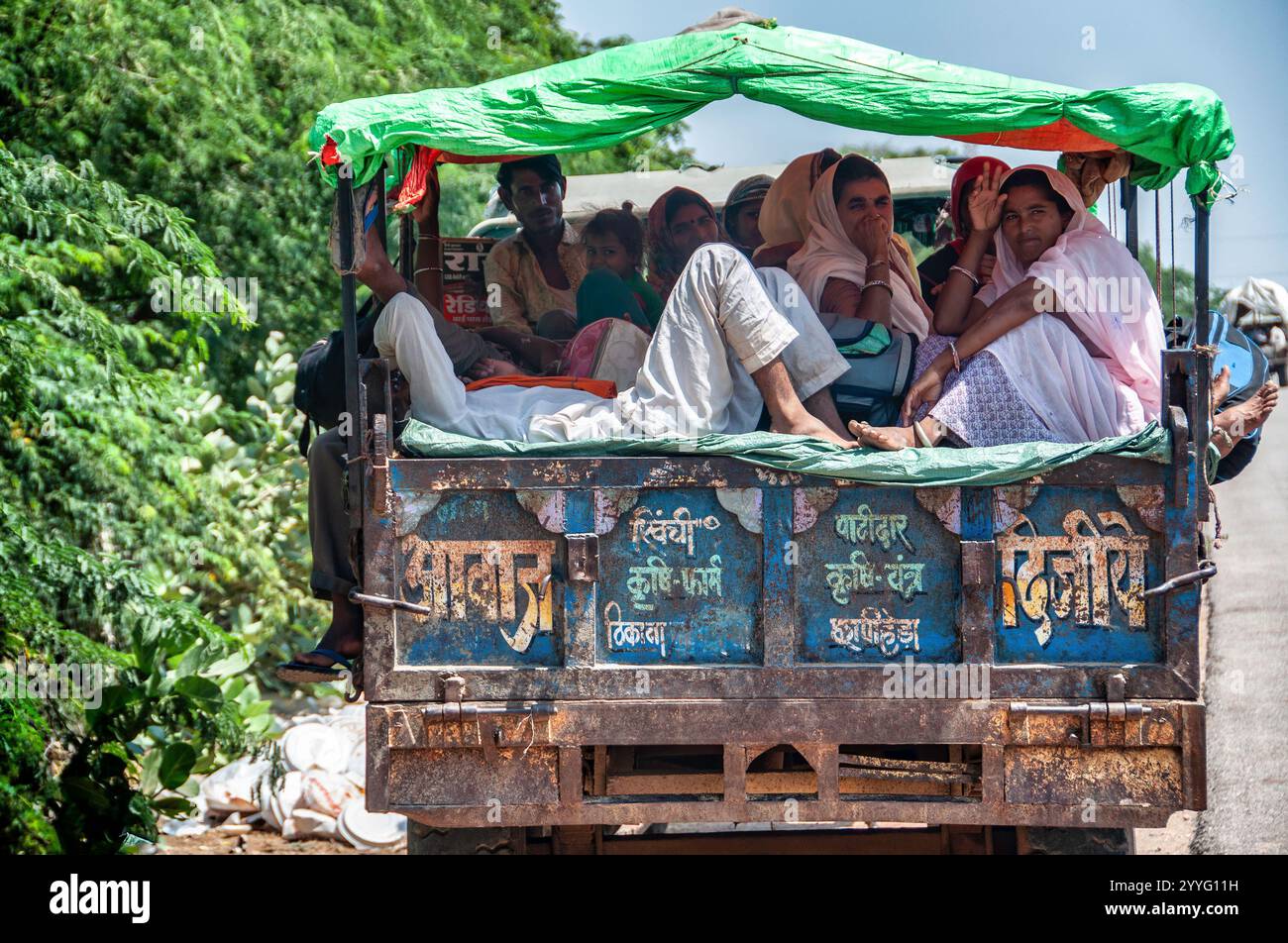 Ramdevra temple hi-res stock photography and images - Alamy