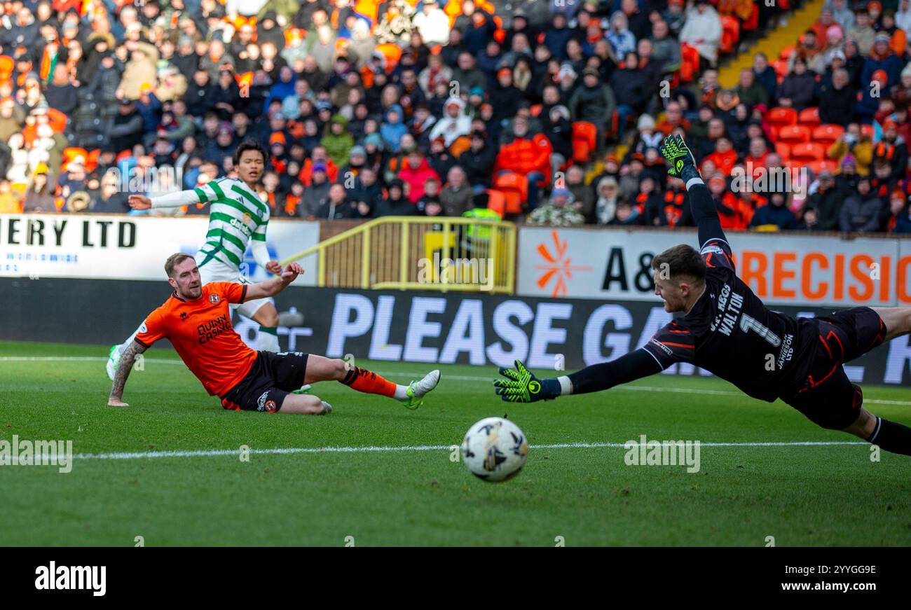 Tannadice Park, Dundee, UK. 22nd Dec, 2024. Scottish Premiership ...