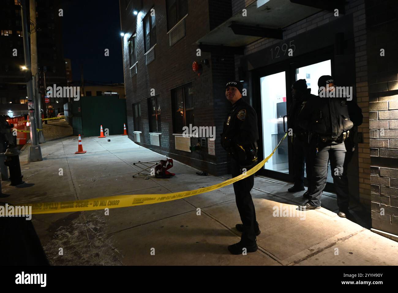 NYPD crime scene investigators find a chair, blood and other objects ...