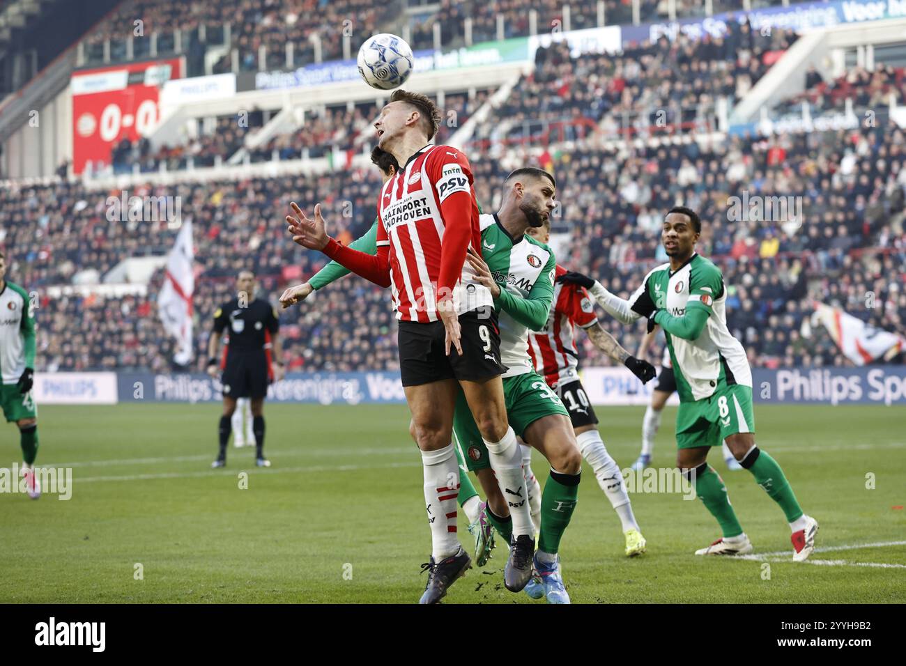 EINDHOVEN - (l-r) Luuk de Jong of PSV Eindhoven, David Hancko of Feyenoord, Quinten Timber of ...