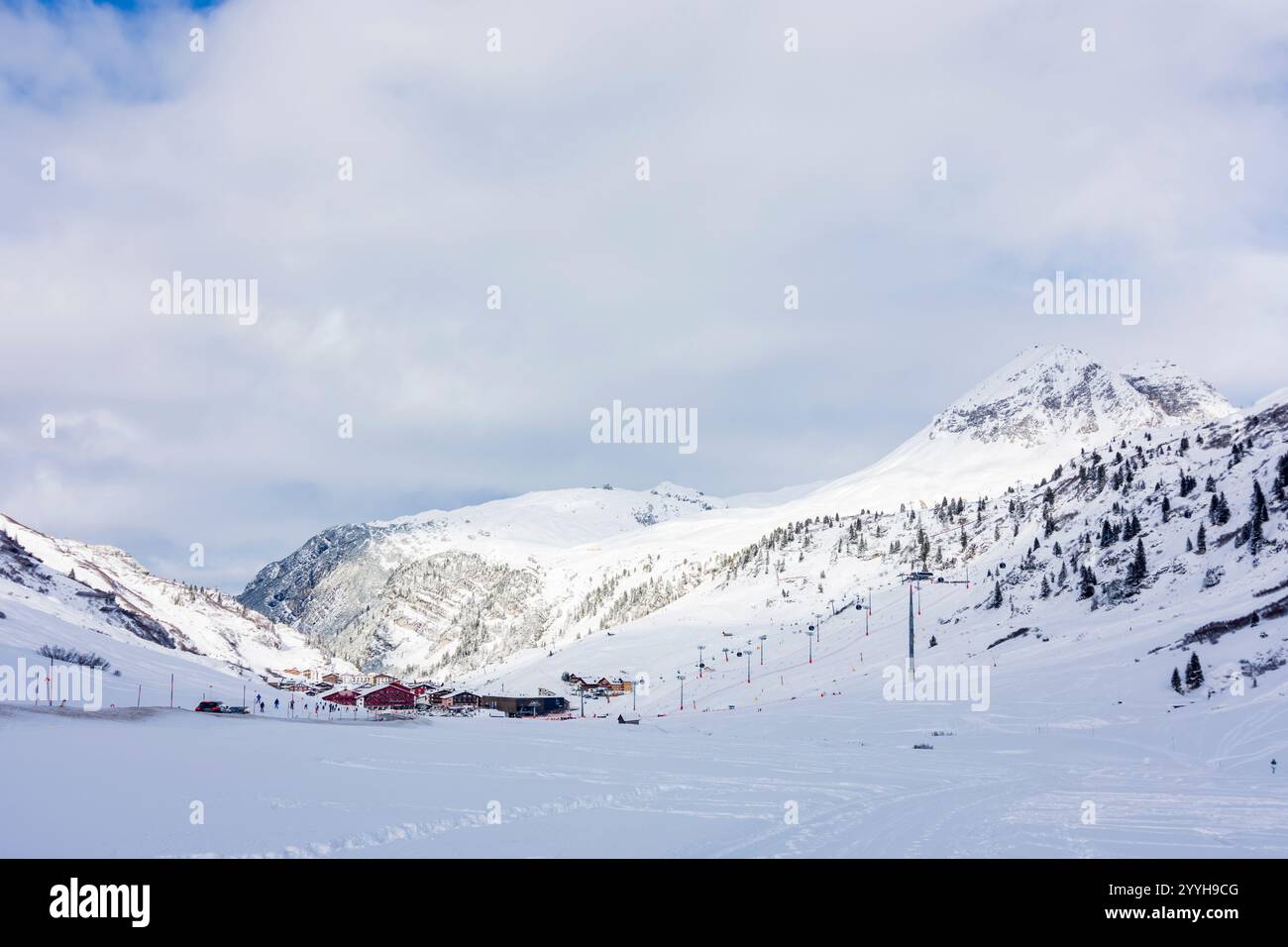 Lech: winter in hamlet Zürs in Arlberg, Vorarlberg, Austria Stock Photo ...