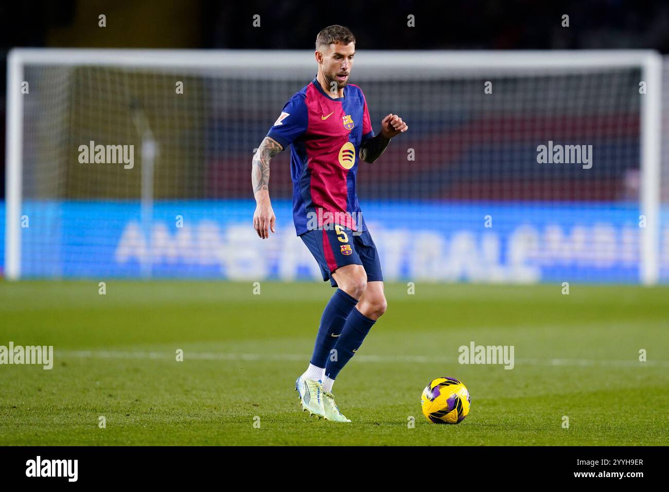 Barcelona, Spain. 21st Dec, 2024. Inigo Martinez of FC Barcelona during ...