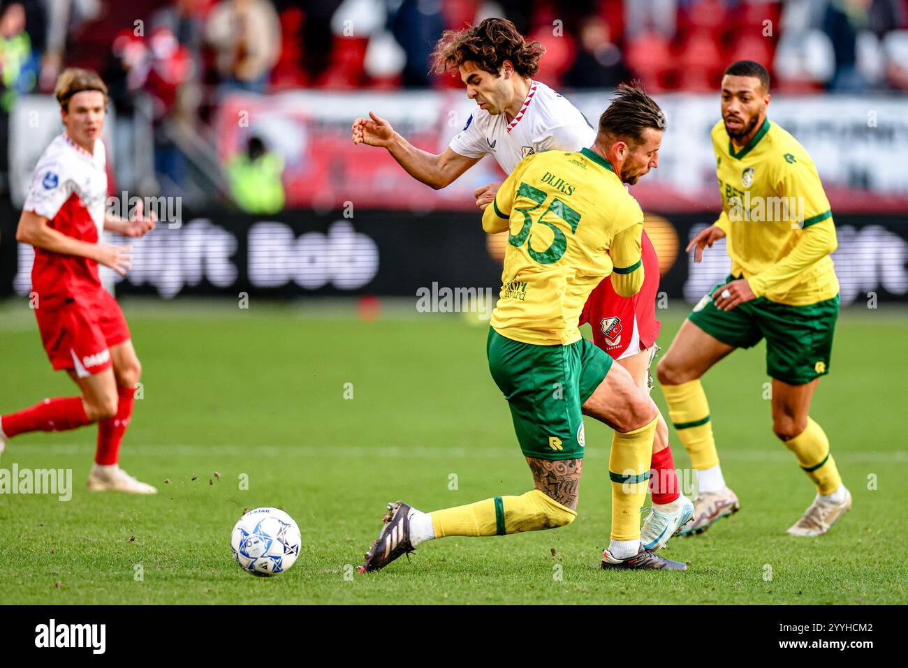 UTRECHT, 22-12-2024 , Stadium Galgenwaard , football, Eredivisie ...