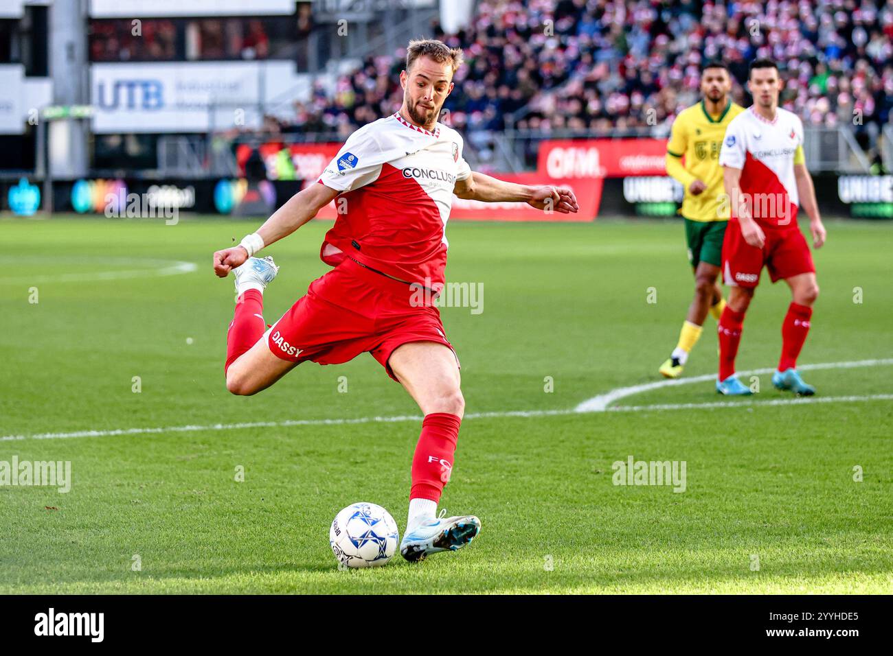 UTRECHT, 22-12-2024 , Stadium Galgenwaard , football, Eredivisie ...