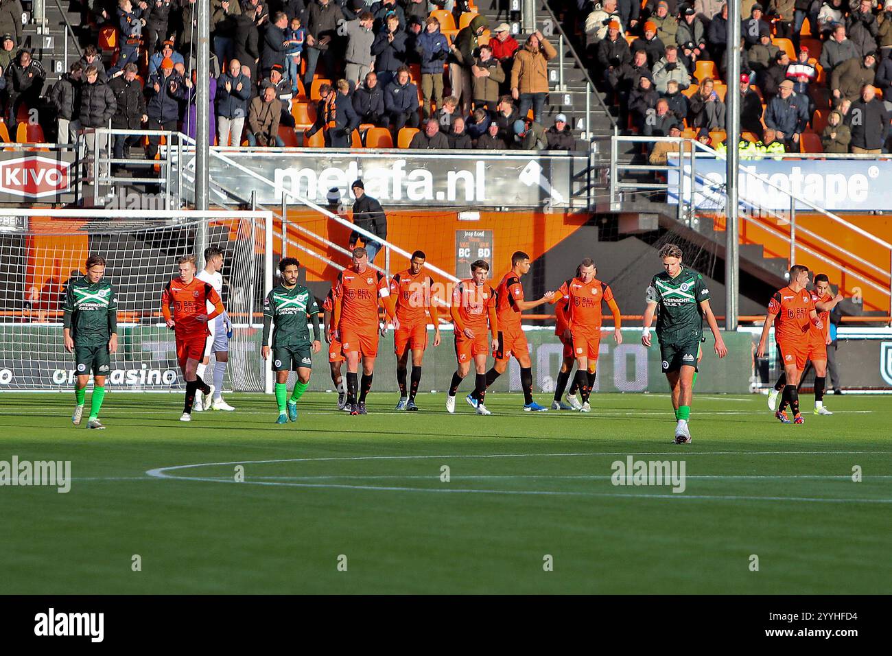 Volendam, Netherlands. 22nd Dec, 2024. VOLENDAM - 22-12-2024, KRAS Stadium. Keukenkampioen ...