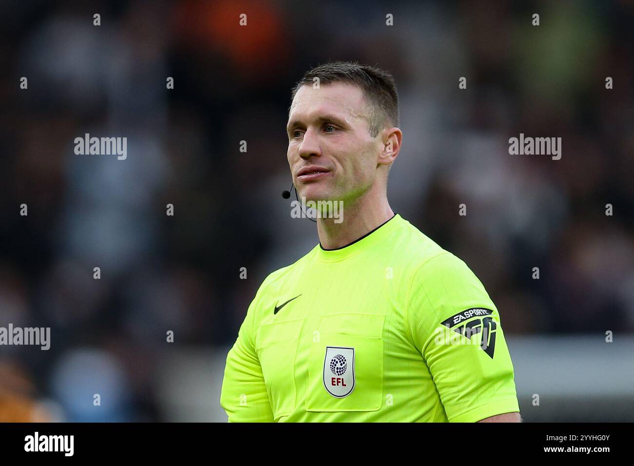 MKM Stadium, Hull, England - 21st December 2024 Referee Thomas Bramall ...