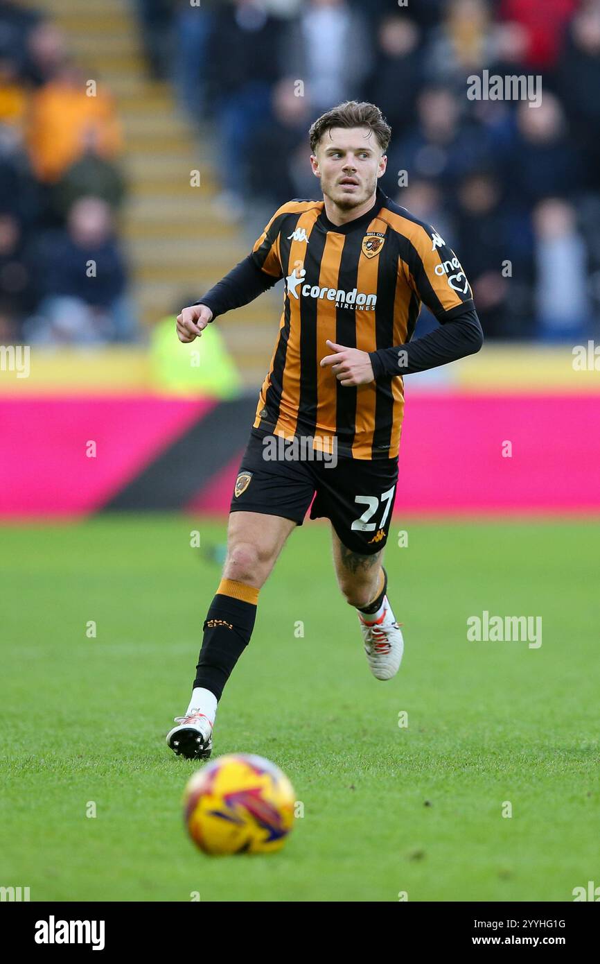 MKM Stadium, Hull, England - 21st December 2024 Regan Slater of Hull City - during the game Hull ...
