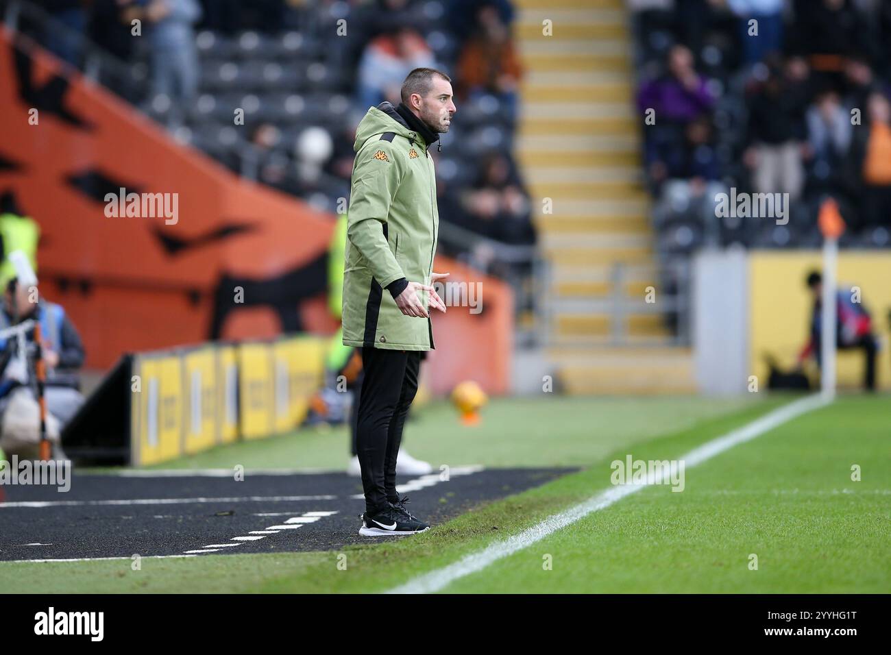 MKM Stadium, Hull, England - 21st December 2024 Ruben Selles Manager of Hull City - during the ...