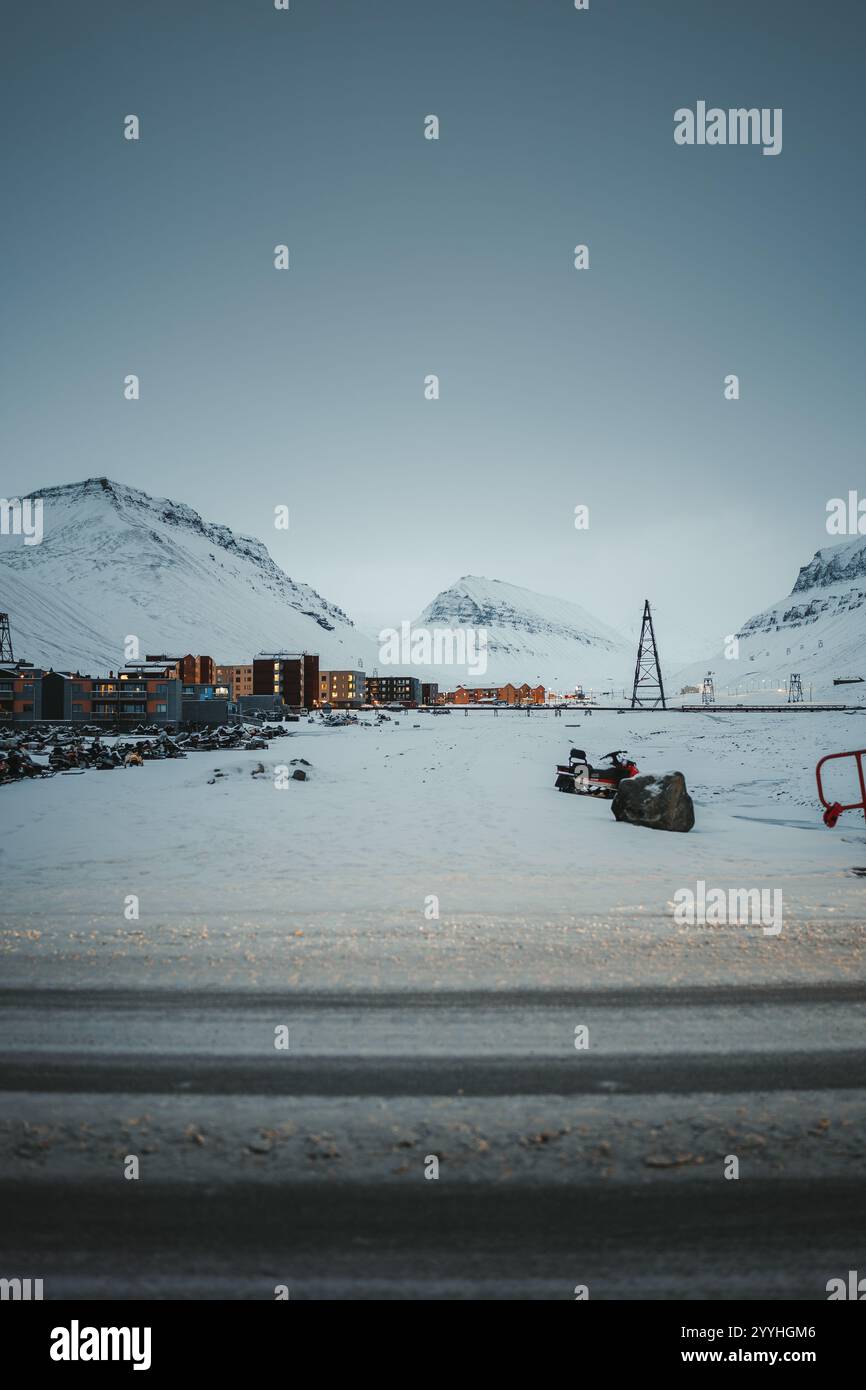 Longyearbyen, Svalbard town center in the polar night in winter Stock ...