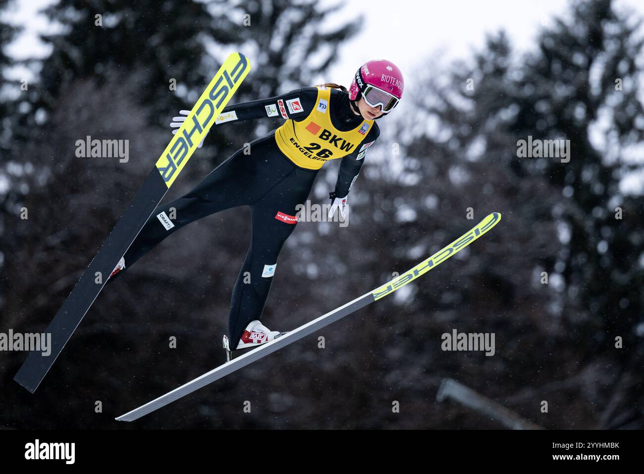 Josephine Pagnier (Frankreich), SUI, FIS Viessmsann Skisprung Weltcup ... Josephine Pagnier (Frankreich), SUI, FIS Viessmsann Skisprung Weltcup ...