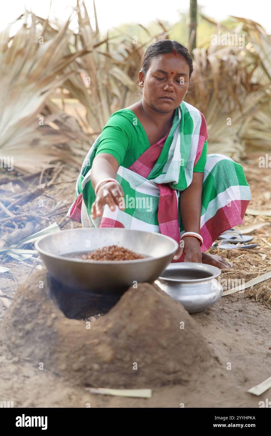 Santiniketan, Birbhum, India. December 8, 2024: The Santal women of ...