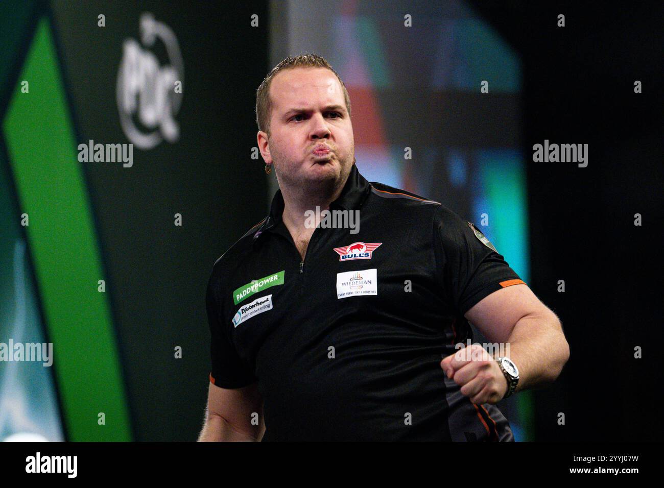 Alexandra Palace, London, UK. 22nd Dec, 2024. 2024/25 PDC Paddy Power ...